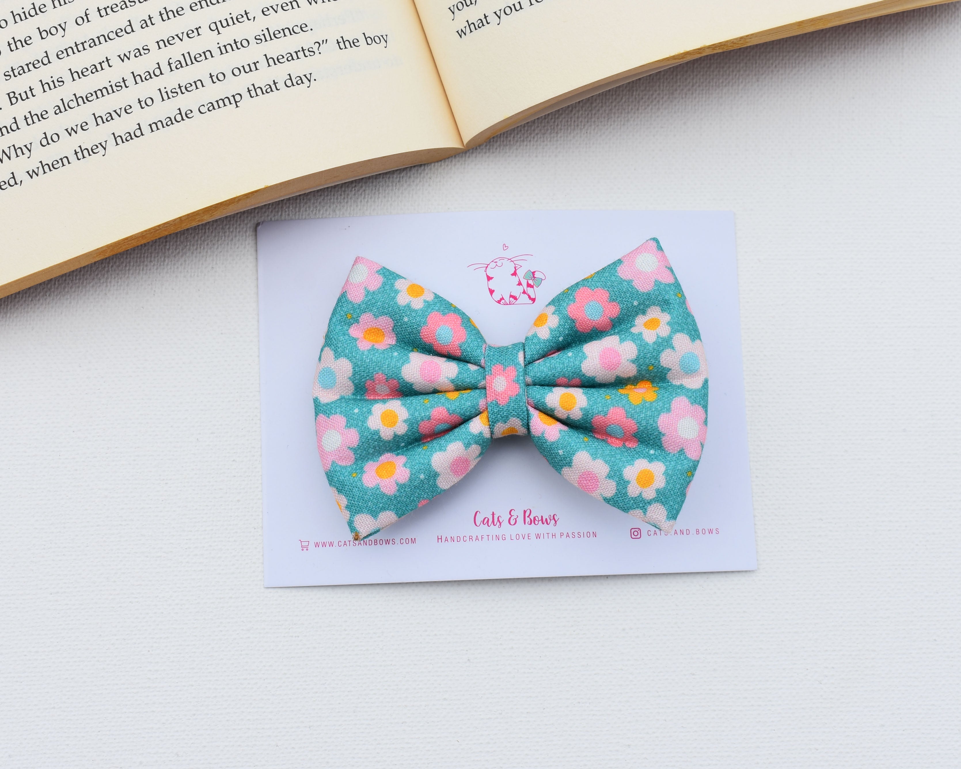 Medium Size Bows – Cats&Bows